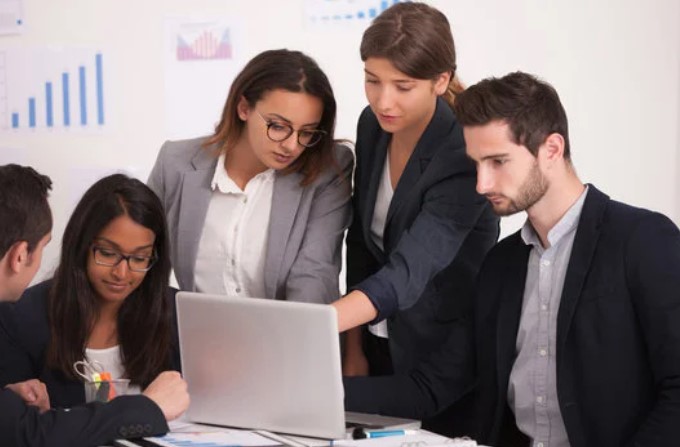 Unique Business Ideas for Students - Top 10 Ideas - Fernando Raymond